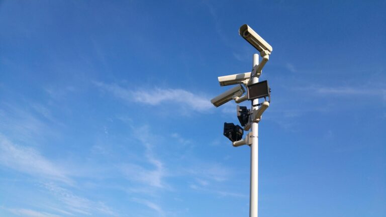 [:en]LED Lighting in Security & Surveillance: Enhancing Visibility and ...